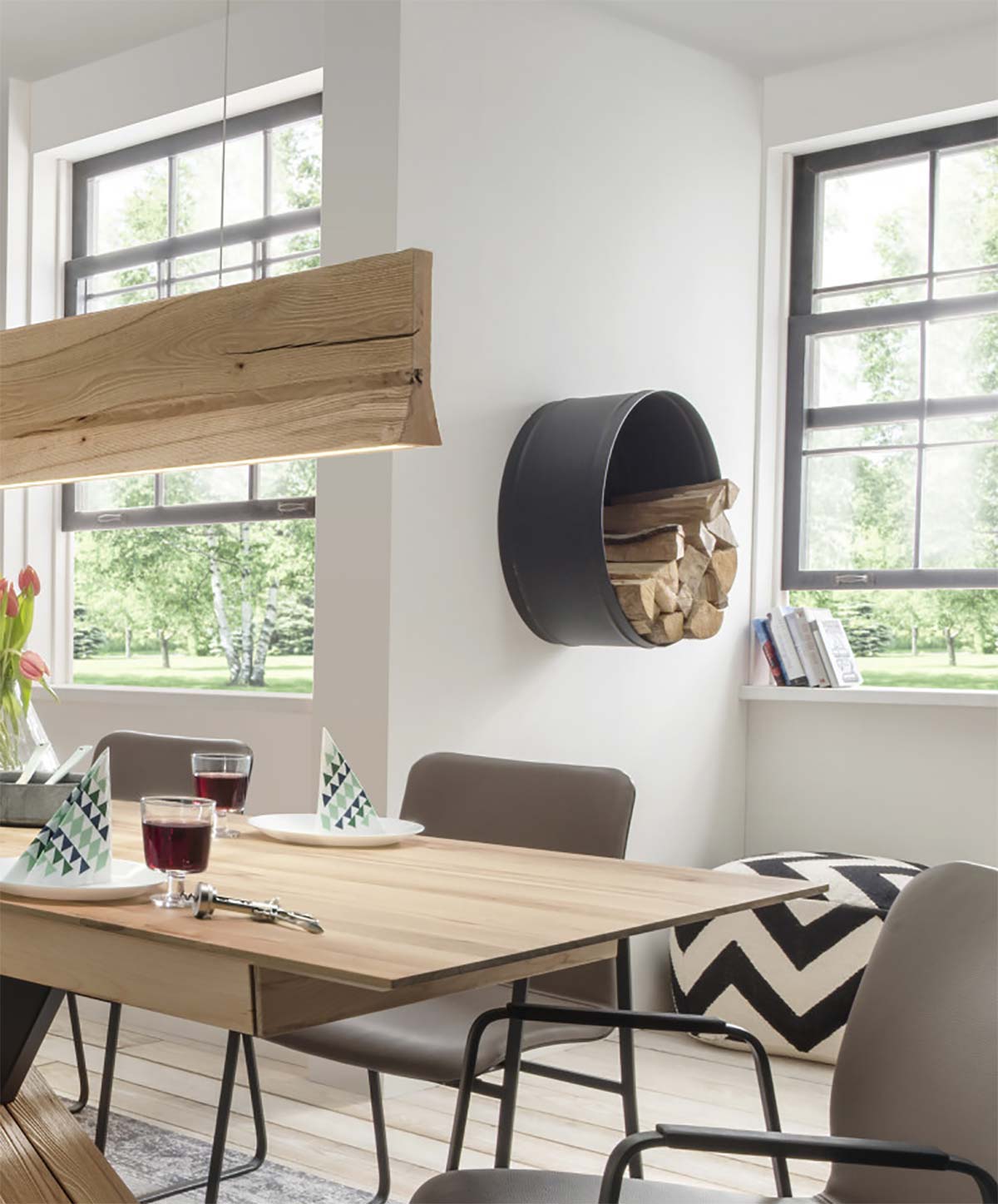 Range bûches intérieur : 31 idées déco pour stocker le bois