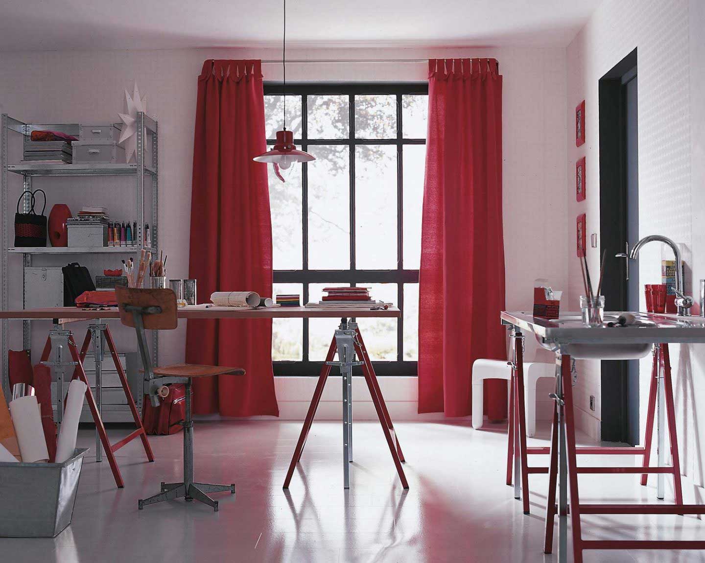 39 tréteaux designs pour créer une table ou un bureau