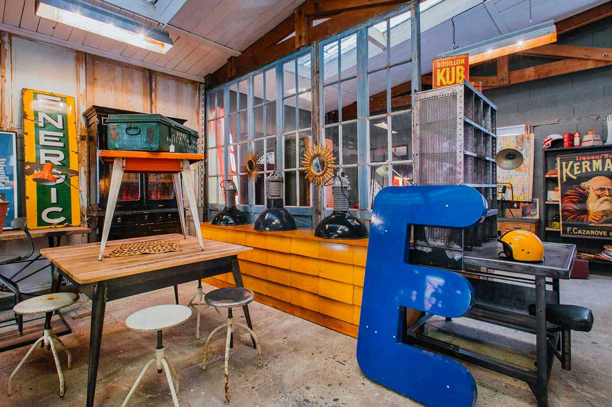 12 boutiques de mobilier industriel & antiquaires