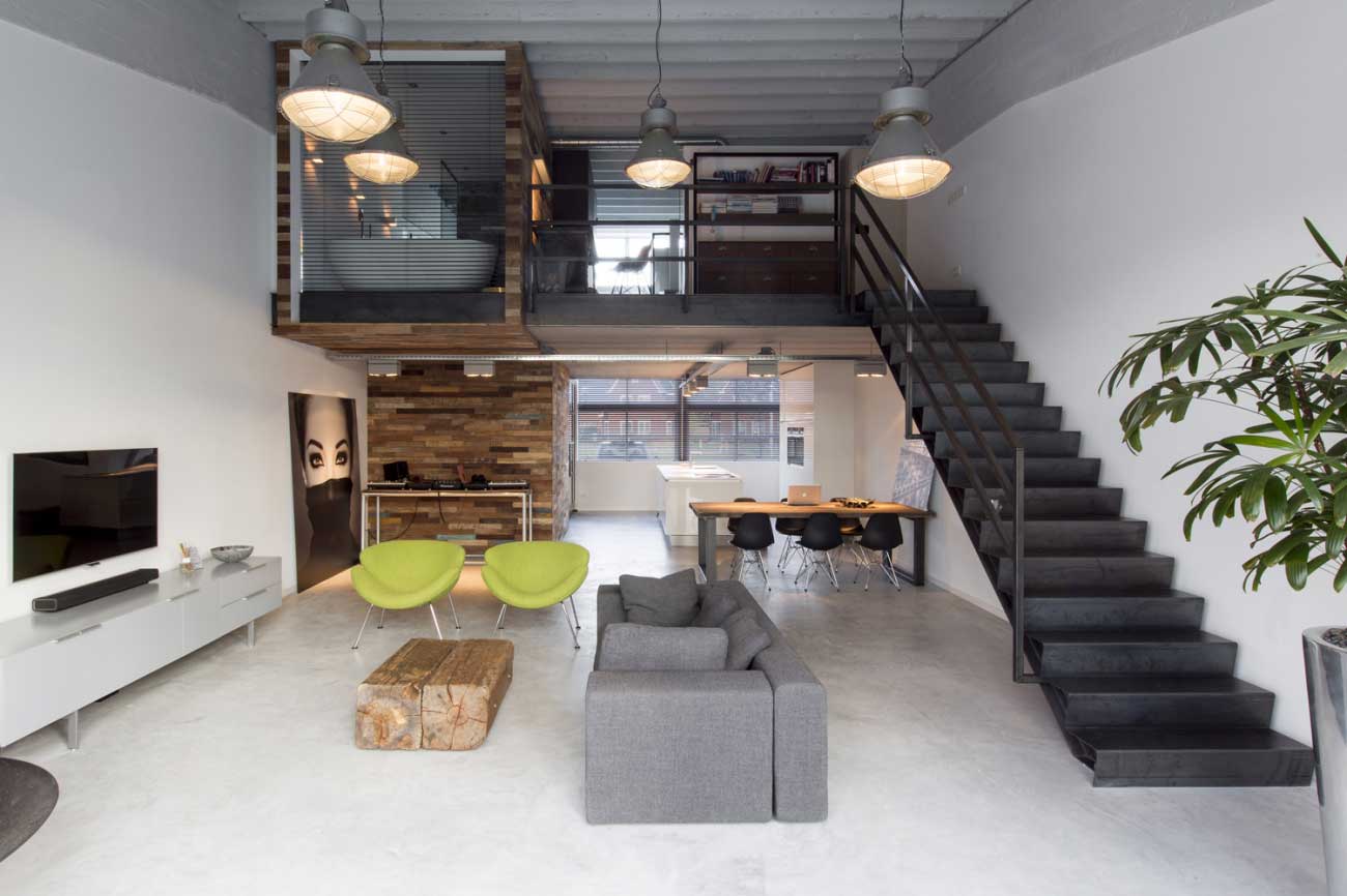 Loft industriel dans une ancienne usine Loft industriel dans une ancienne usine