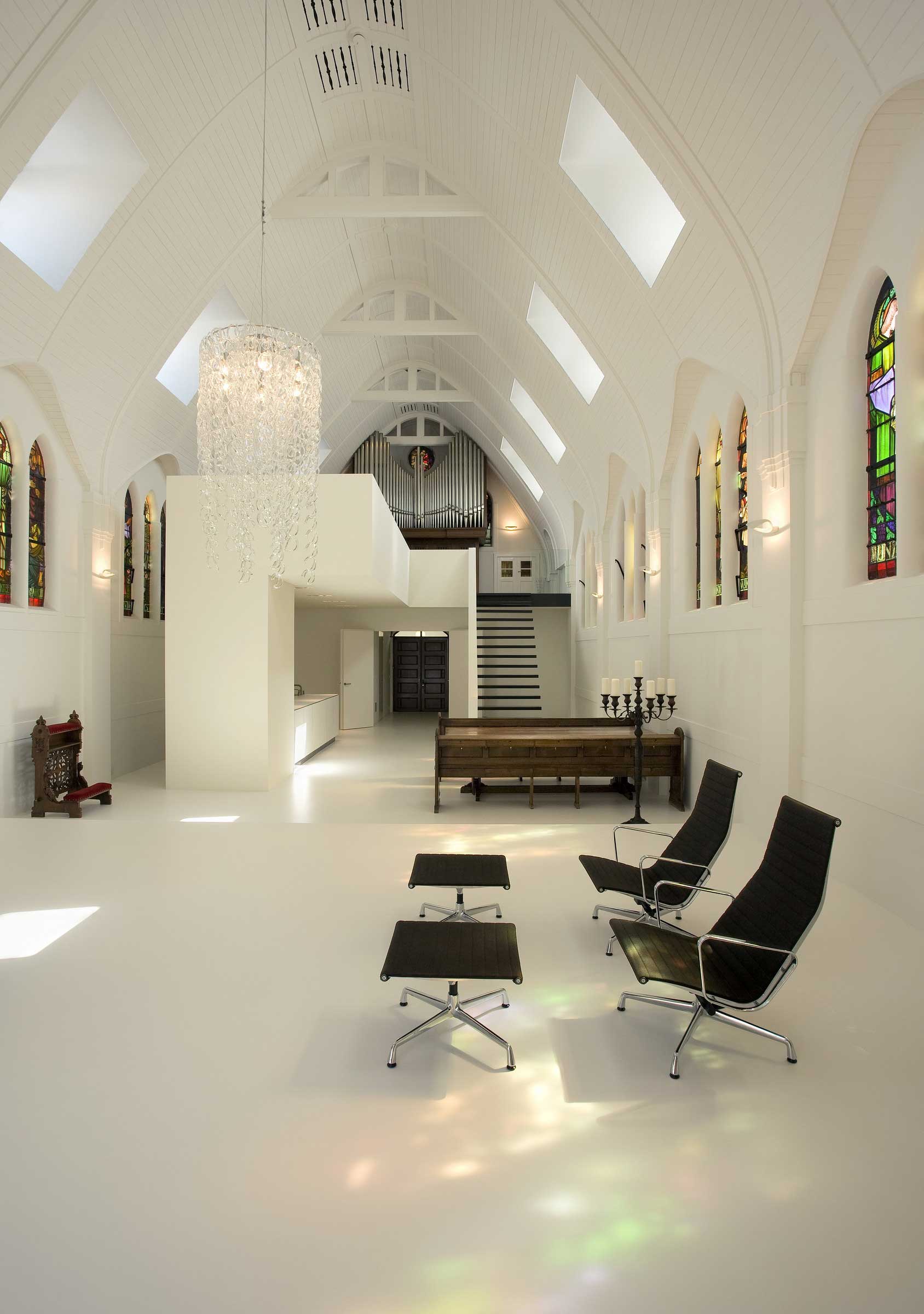 14 anciennes églises transformées en loft d'habitation