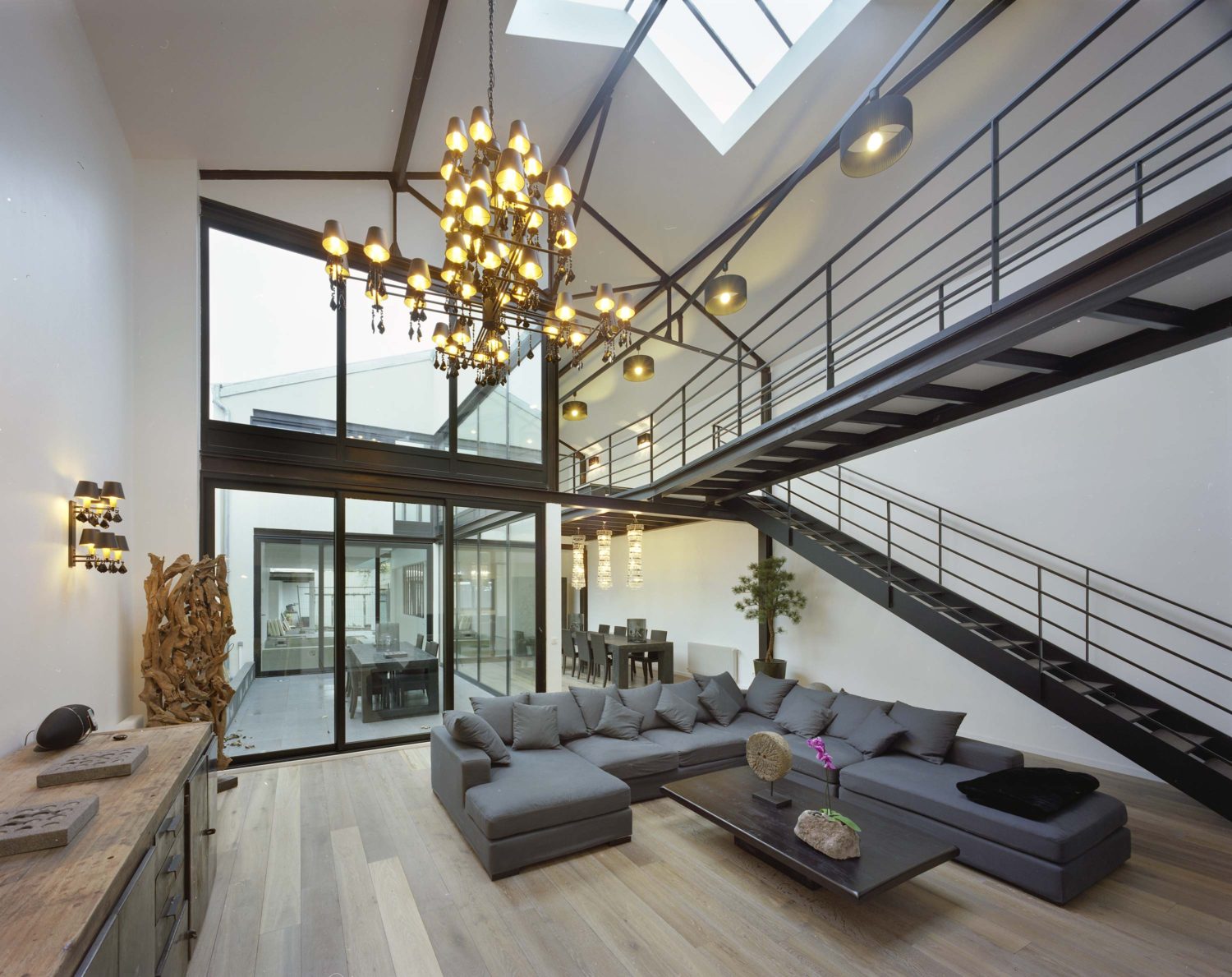 Garage des années 30 transformé en loft à Colombes