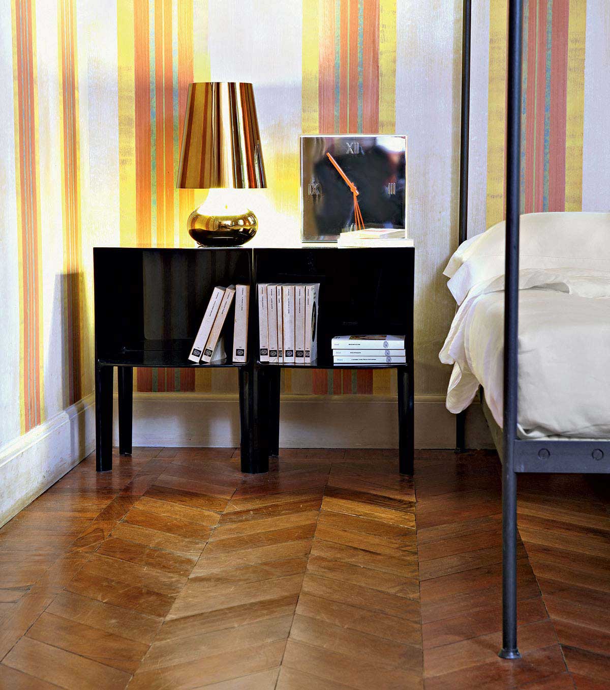 Table de chevet design : 24 modèles contemporains