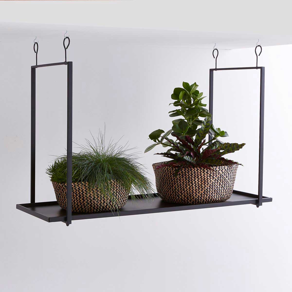 Cache-pot suspendu : 21 idées pour accrocher vos plantes