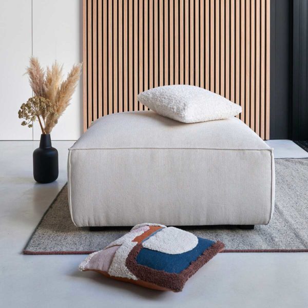 Pouf design : 20 modèles contemporains pour le salon