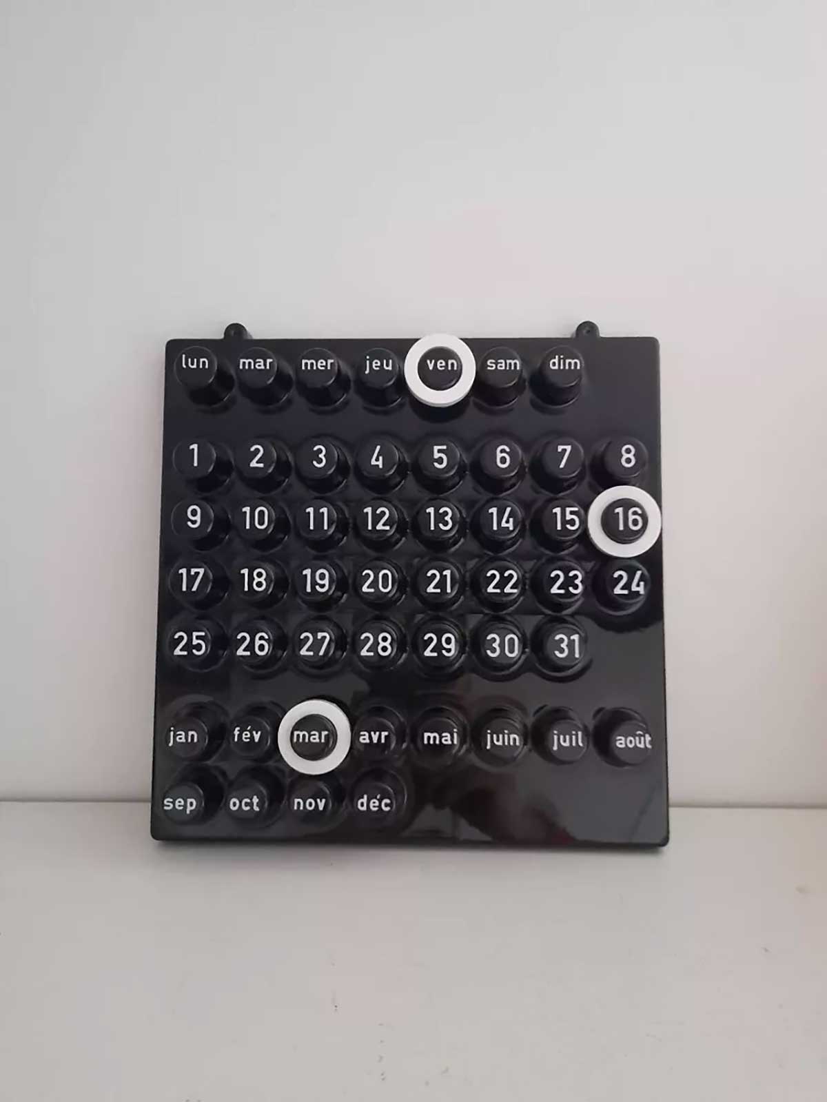 Calendrier perpétuel : 25 idées déco pour le bureau