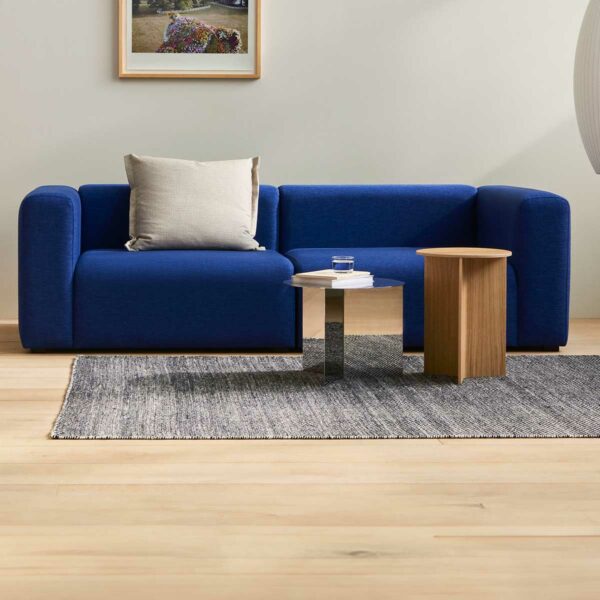 Canapé bleu : 29 idées déco pour sublimer votre salon