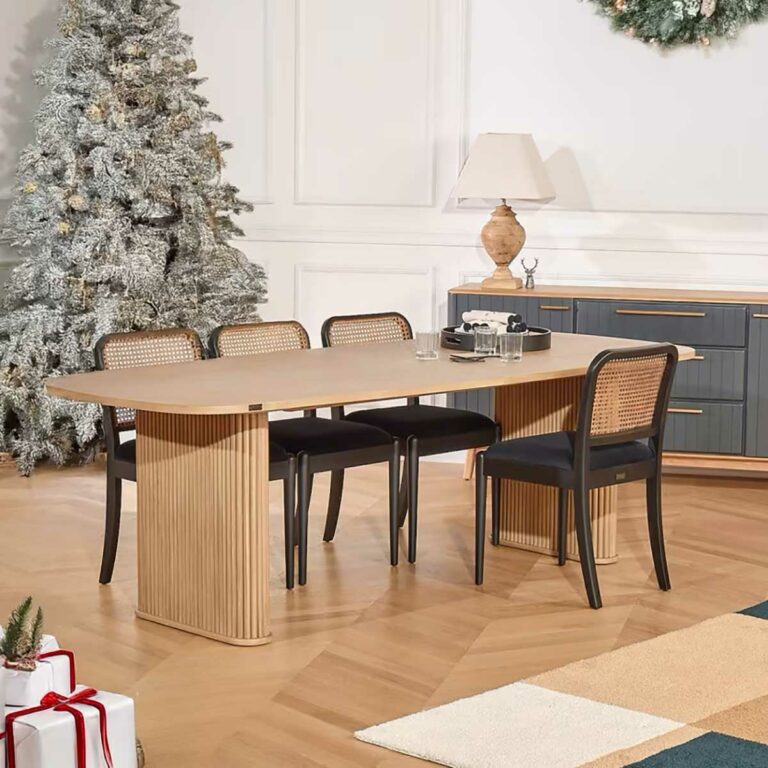 28 grandes tables à manger de 220 à 320 cm pour des repas XXL