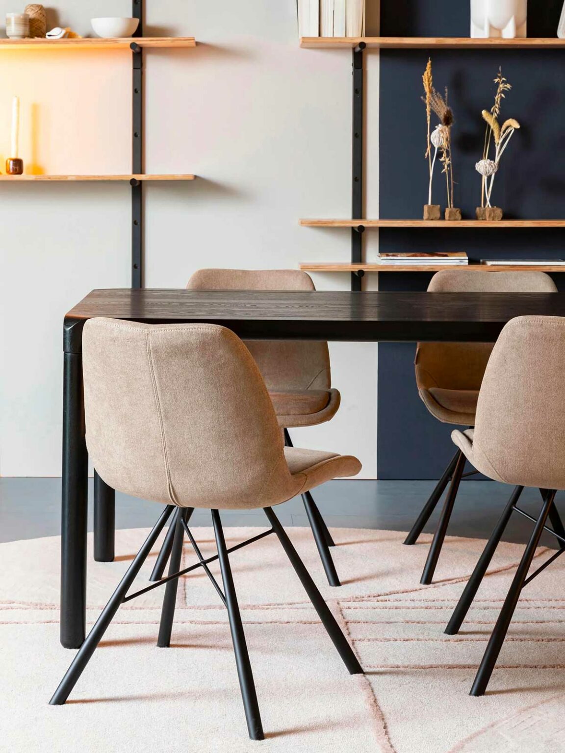 28 grandes tables à manger de 220 à 320 cm pour des repas XXL