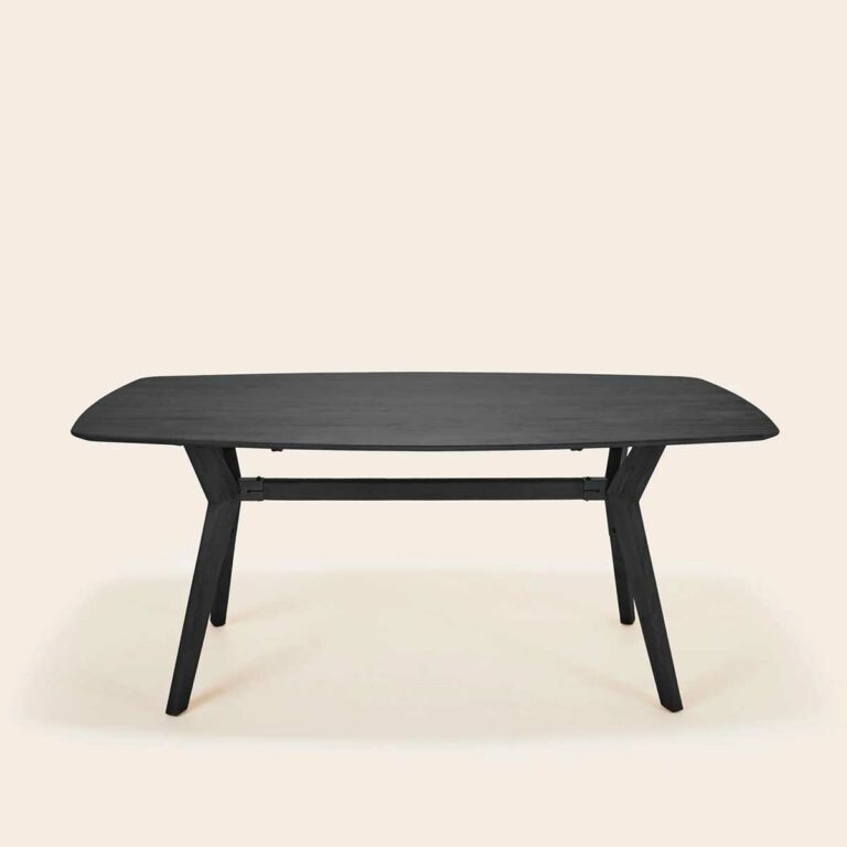 28 grandes tables à manger de 220 à 320 cm pour des repas XXL