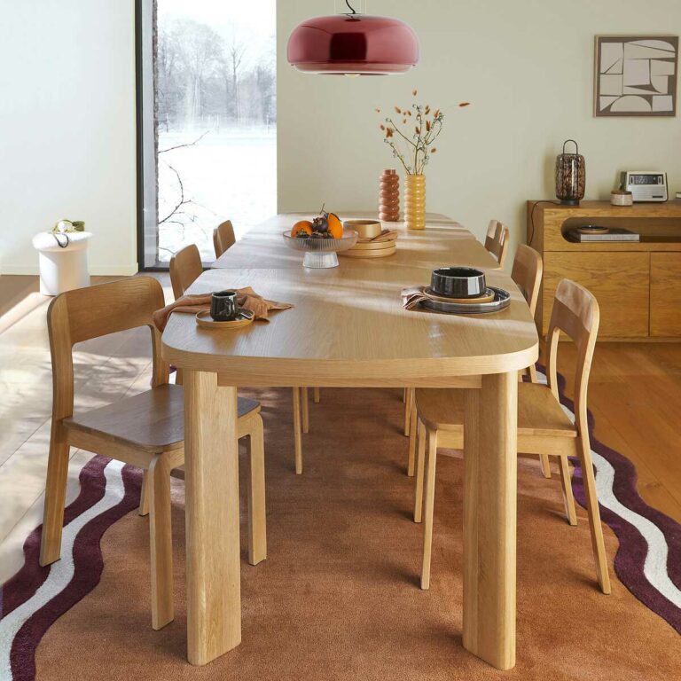 28 grandes tables à manger de 220 à 320 cm pour des repas XXL