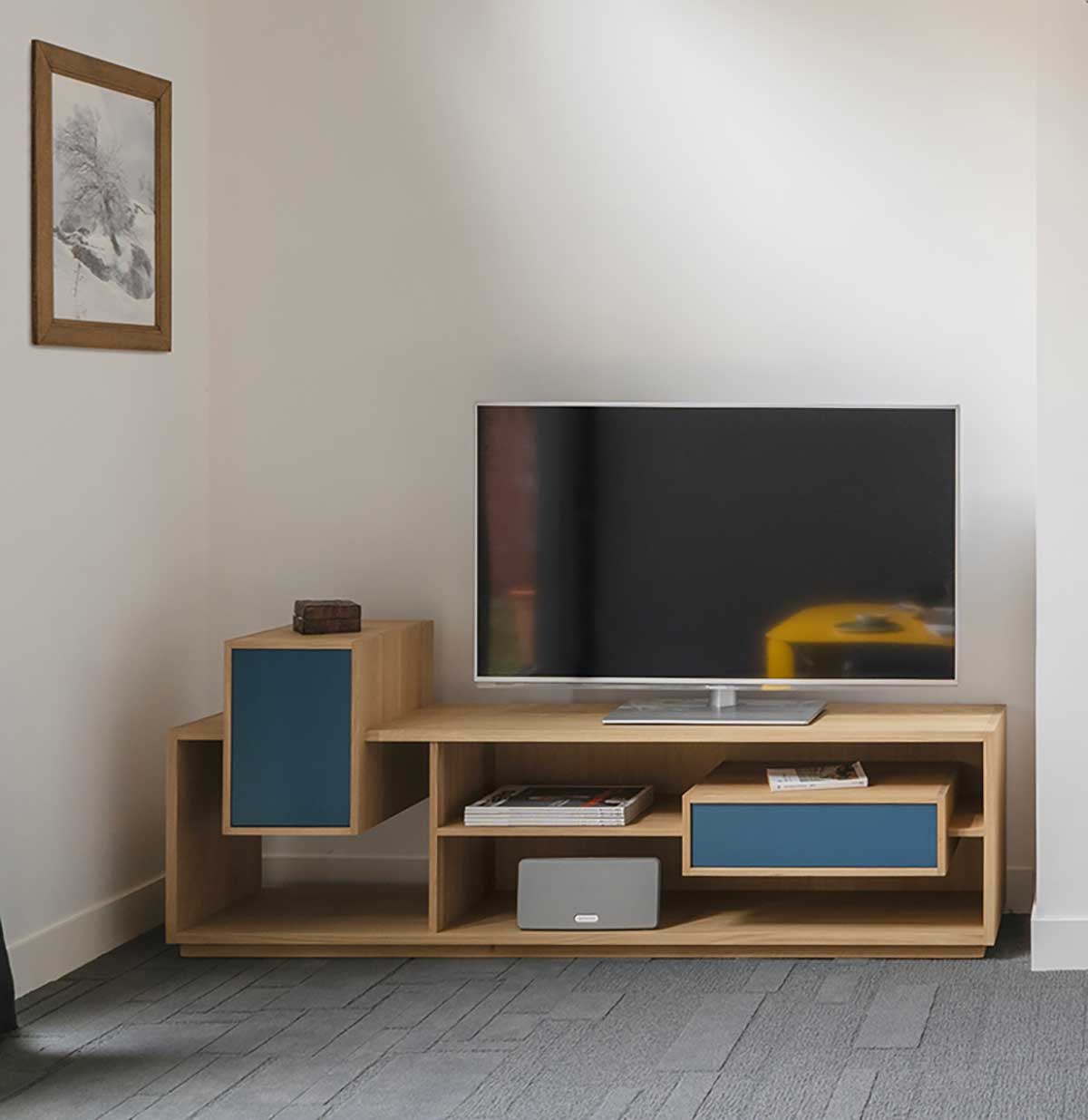 Meuble TV chêne : 25 idées déco en bois massif ou plaqué